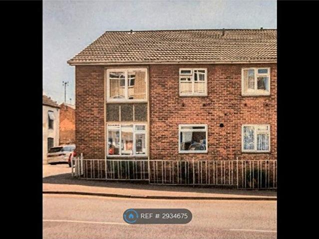 2 Bedroom Flat To Rent In Dell House, Leamington Spa, CV32
