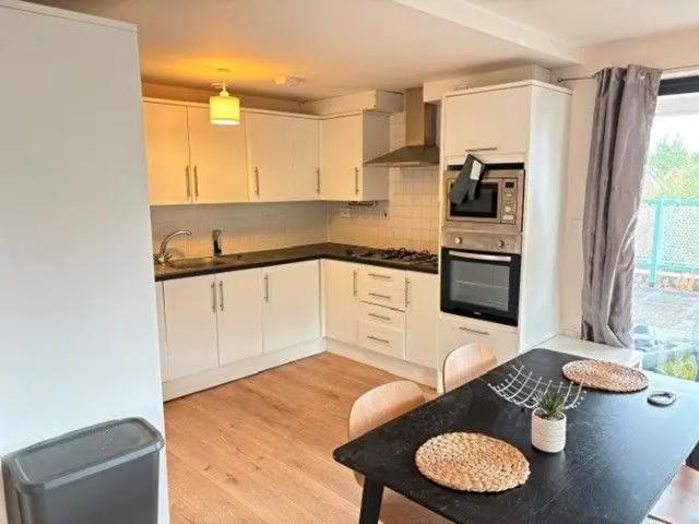 2 Bedroom Flat To Rent In Derby Road, Nottingham, NG7