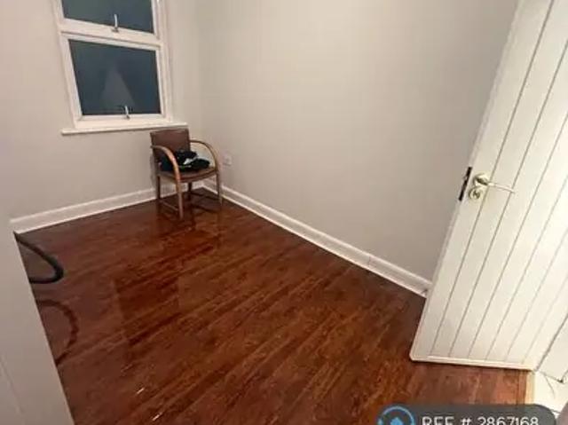 2 Bedroom Flat To Rent In Derby Street, Burton On Trent, DE14