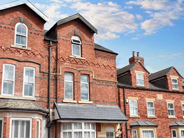 2 Bedroom Flat To Rent In Dovecote Lane, Beeston, NG9