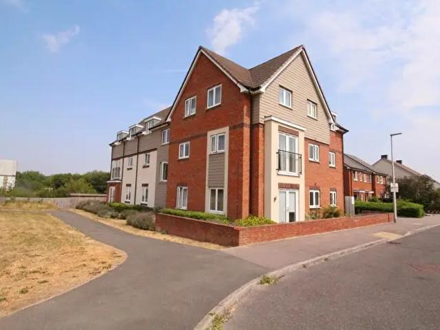 2 Bedroom Flat To Rent In Edison Drive, Rugby, CV21