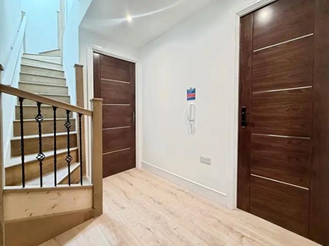 2 Bedroom Flat To Rent In Essentia House, Upper Bond Street, Hinckley, LE10