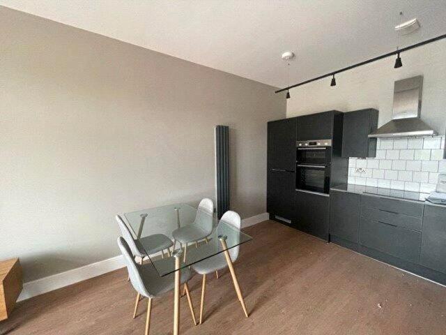 2 Bedroom Flat To Rent In Falcon Street, Loughborough, Leicestershire, LE11