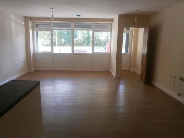 2 Bedroom Flat To Rent In Fane Drive, Berinsfield, OX10
