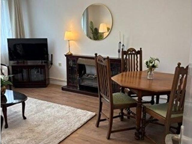 2 Bedroom Flat To Rent In Farr Drive, Coventry, CV4