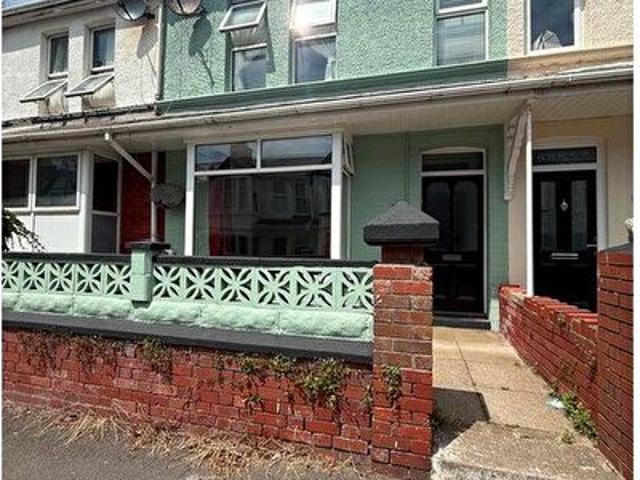 2 Bedroom Flat To Rent In Fenton Place, Porthcawl, CF36