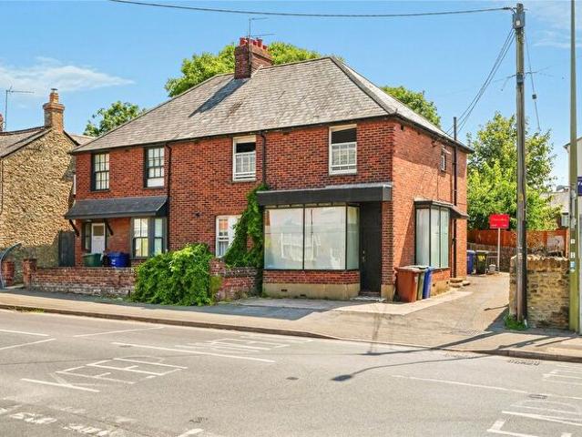 2 Bedroom Flat To Rent In Field Street, Bicester, OX26