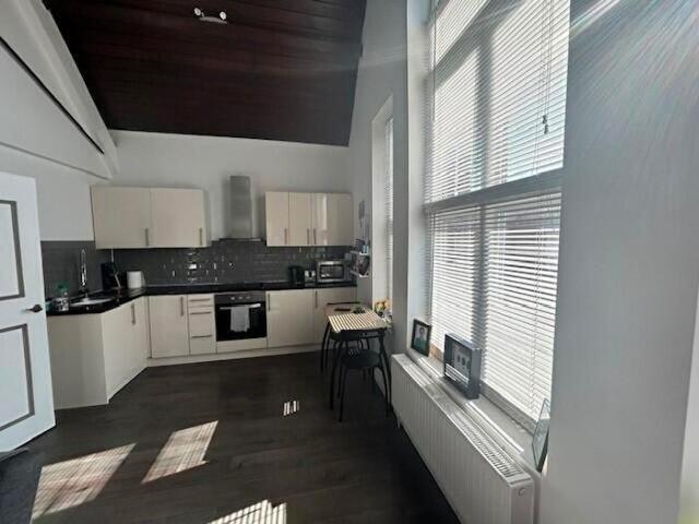 2 Bedroom Flat To Rent In Flat, Charles Street, Hucknall, Nottingham, NG15