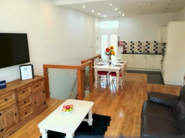 2 Bedroom Flat To Rent In Flat A, Sketty Road, Uplands, Swansea SA2