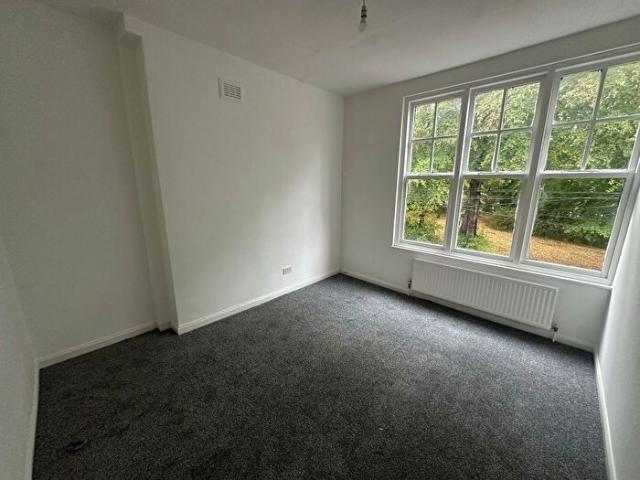2 Bedroom Flat To Rent In Fosse Road North, Leicester, LE3