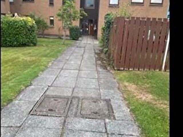2 Bedroom Flat To Rent In Fortingall Place, Glasgow, G12