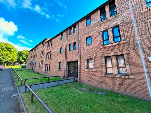 2 Bedroom Flat To Rent In Garriochmill Road, North Kelvinside, Glasgow, G20