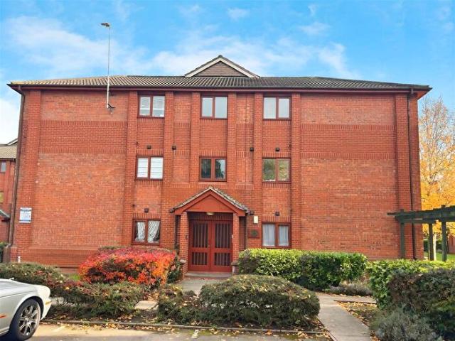 2 Bedroom Flat To Rent In Gillett Close, Nuneaton, CV11