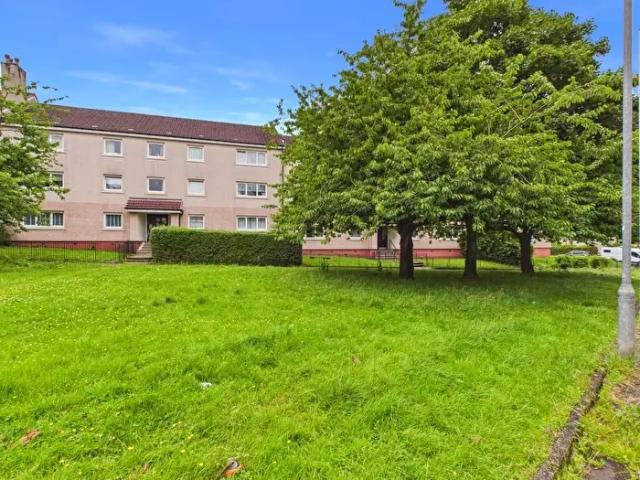 2 Bedroom Flat To Rent In Glenkirk Drive, Glasgow, G15
