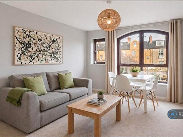 2 Bedroom Flat To Rent In Gloucester Green, Oxford, OX1
