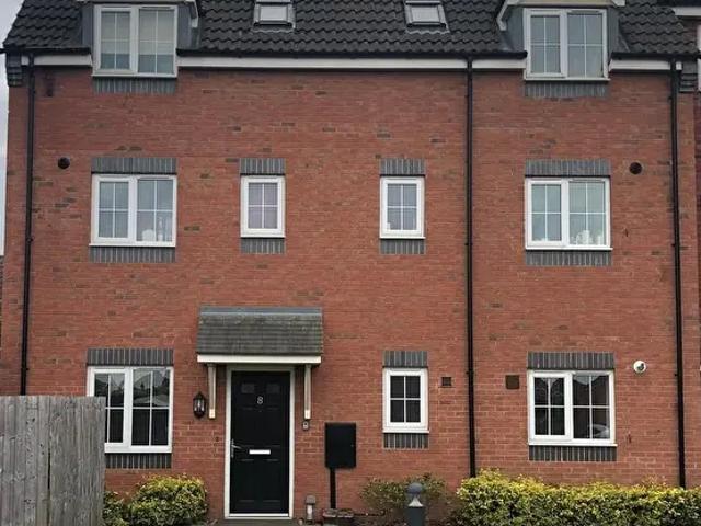 2 Bedroom Flat To Rent In Gough Grove, Long Eaton, Nottingham, NG10