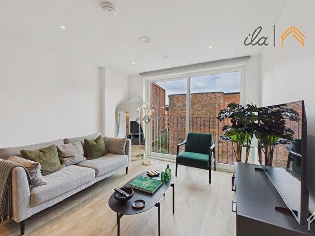 2 Bedroom Flat To Rent In Hairpin House, Birmingham, B12