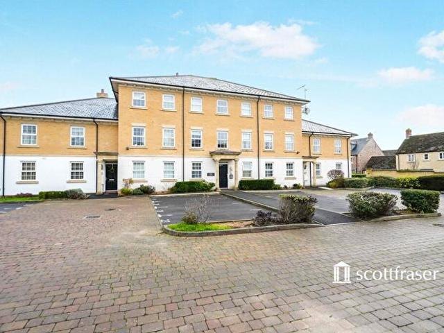 2 Bedroom Flat To Rent In Harvest Bank, Carterton, Oxfordshire, OX18
