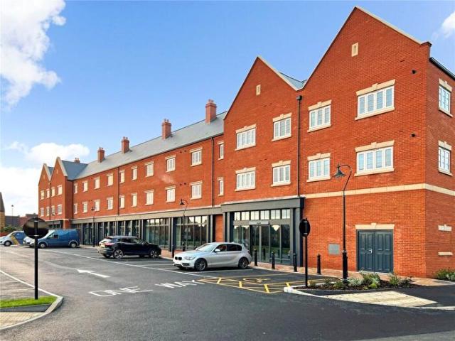 2 Bedroom Flat To Rent In Helene Close, Brackley, NN13