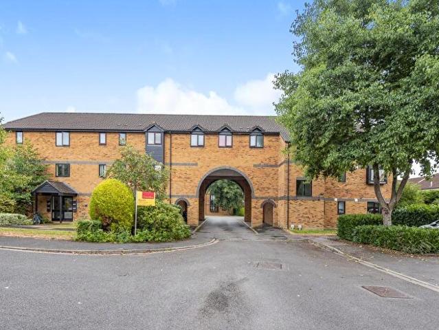 2 Bedroom Flat To Rent In Heron Drive, Bicester, OX26
