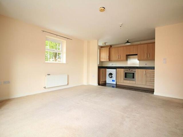 2 Bedroom Flat To Rent In High Main Drive, Bestwood Village, Nottingham, NG6