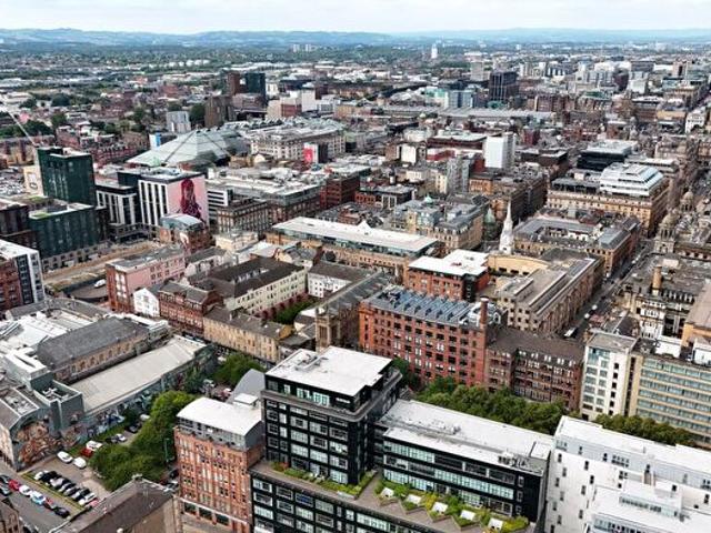 2 Bedroom Flat To Rent In High Street, Merchant City, Glasgow, G1