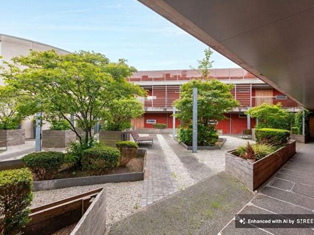 2 Bedroom Flat To Rent In Highcross Lane, The Circus, LE1