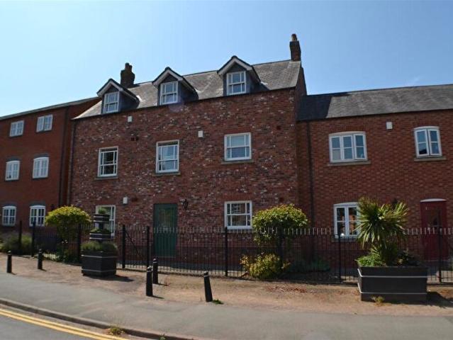 2 Bedroom Flat To Rent In Hinckley Road, Burbage, LE10
