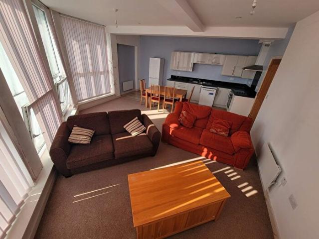 2 Bedroom Flat To Rent In Horton Street, SA1