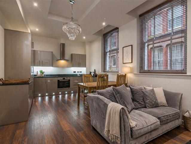 2 Bedroom Flat To Rent In Hounds Gate, City Centre, Nottingham, NG1