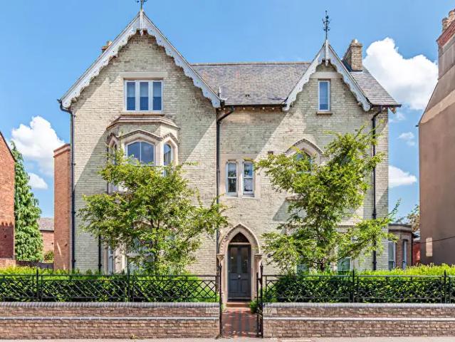 2 Bedroom Flat To Rent In Ivydene, Iffley Road, Oxford, Oxfordshire, OX4