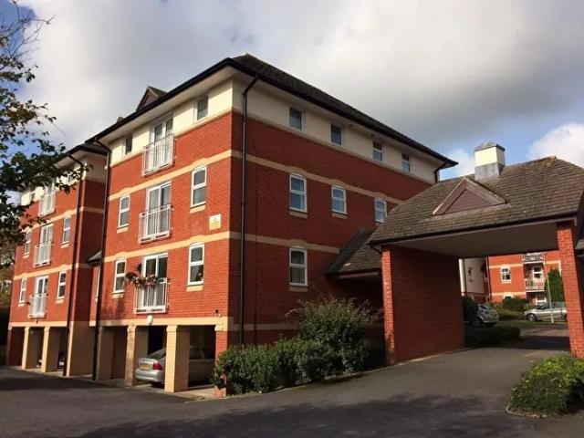 2 Bedroom Flat To Rent In Jackman Close, Abingdon, OX14