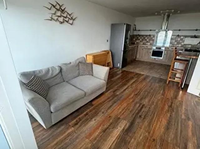 2 Bedroom Flat To Rent In Kenilworth Court, Coventry, CV3
