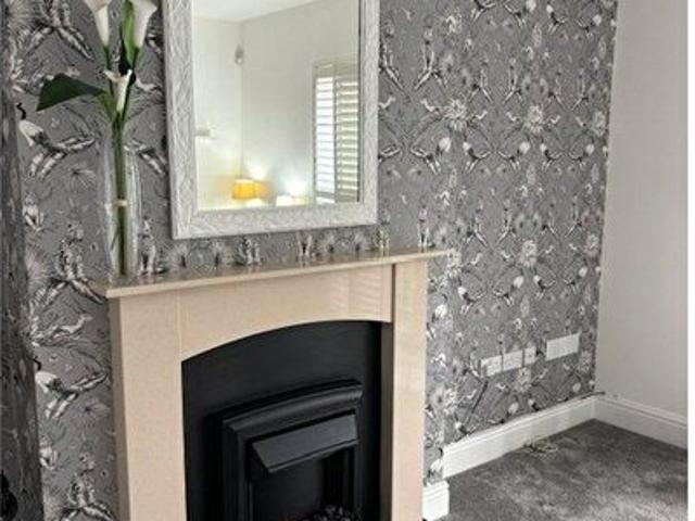 2 Bedroom Flat To Rent In Kenilworth Road, Balsall Common, Coventry, CV7