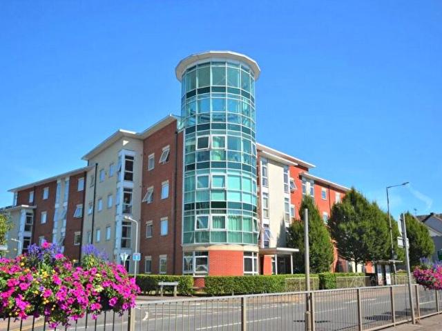 2 Bedroom Flat To Rent In Kerr Place, Aylesbury, HP21