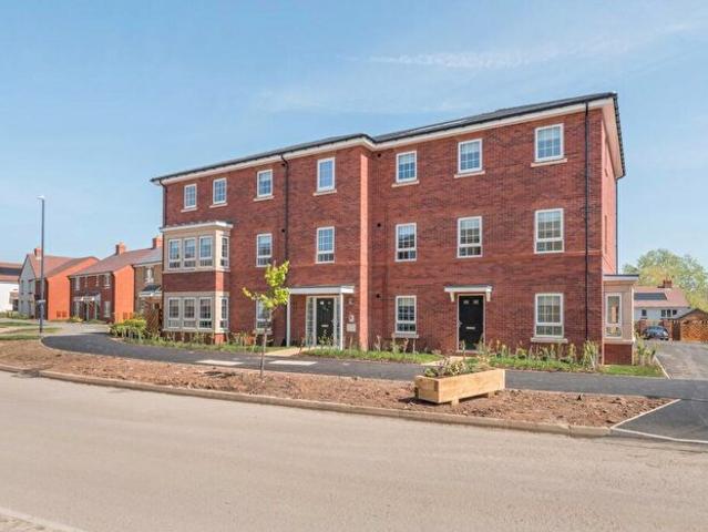 2 Bedroom Flat To Rent In Kingston Grange Drive, Upper Lighthorne, Leamington Spa, Warwickshire, CV33