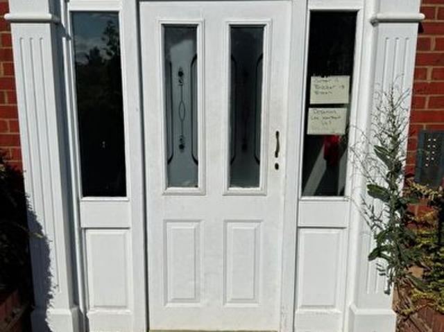 2 Bedroom Flat To Rent In Knaresborough Court, Bletchley, MK3