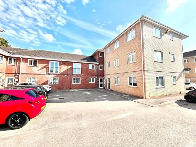 2 Bedroom Flat To Rent In Langdale Grove, Corby, NN17