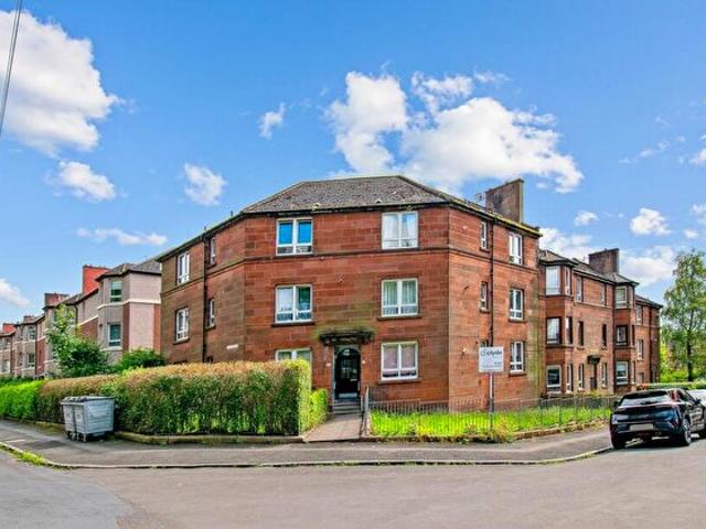2 Bedroom Flat To Rent In Larchfield Place, Flat /, Scotstounhill, Glasgow, G14