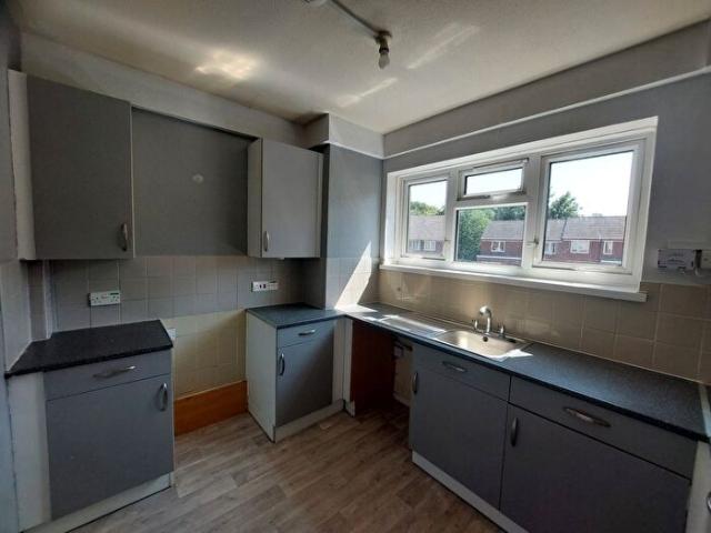 2 Bedroom Flat To Rent In Lawford Lane, Rugby, CV22