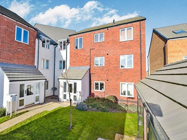 2 Bedroom Flat To Rent In Lavender Hill, Milton Keynes, MK10