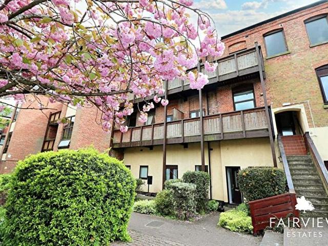 2 Bedroom Flat To Rent In Leen Court, Nottingham, NG7