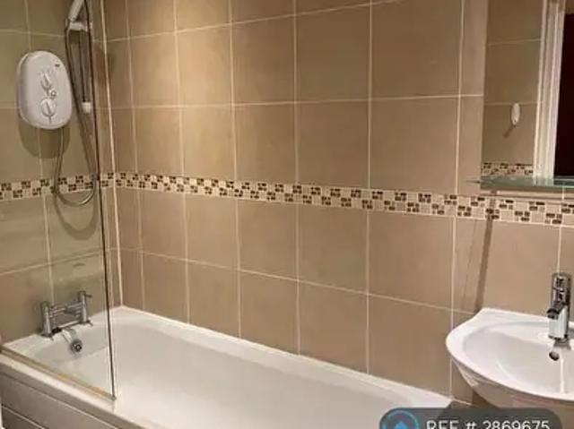 2 Bedroom Flat To Rent In Leyden Court, Glasgow, G20