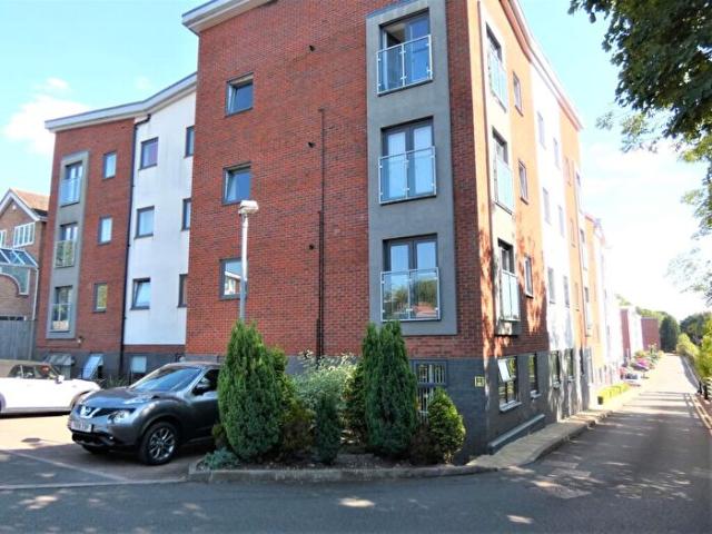 2 Bedroom Flat To Rent In Lichfield Road, Sutton Coldfield, B74