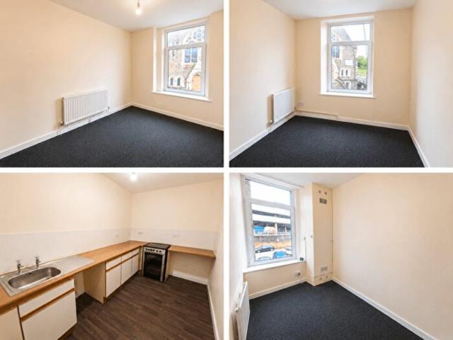 2 Bedroom Flat To Rent In Llanelli, SA15