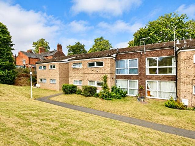 2 Bedroom Flat To Rent In Lone Pine Court, Brixworth, Northampton, NN6