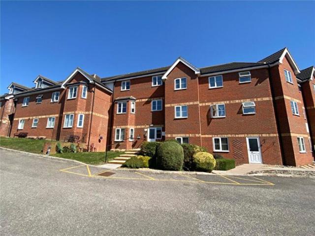 2 Bedroom Flat To Rent In Lower Street, Kettering, Northamptonshire, NN16