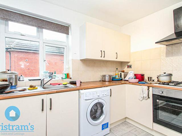 2 Bedroom Flat To Rent In Loughborough Road, West Bridgford, NG2