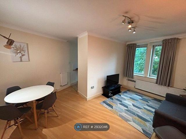 2 Bedroom Flat To Rent In Loxley Court, Nottingham, NG1