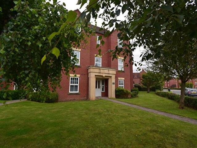 2 Bedroom Flat To Rent In Purser Drive, Warwick, CV34
